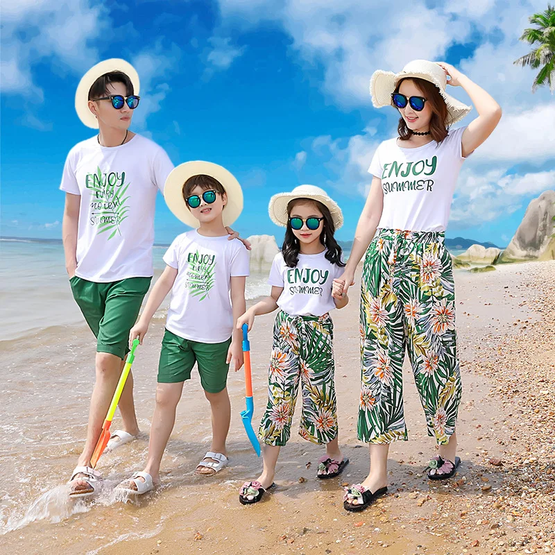 Family Matching Clothes Summer Beach Mum Daughter Dad Son Cotton T ...