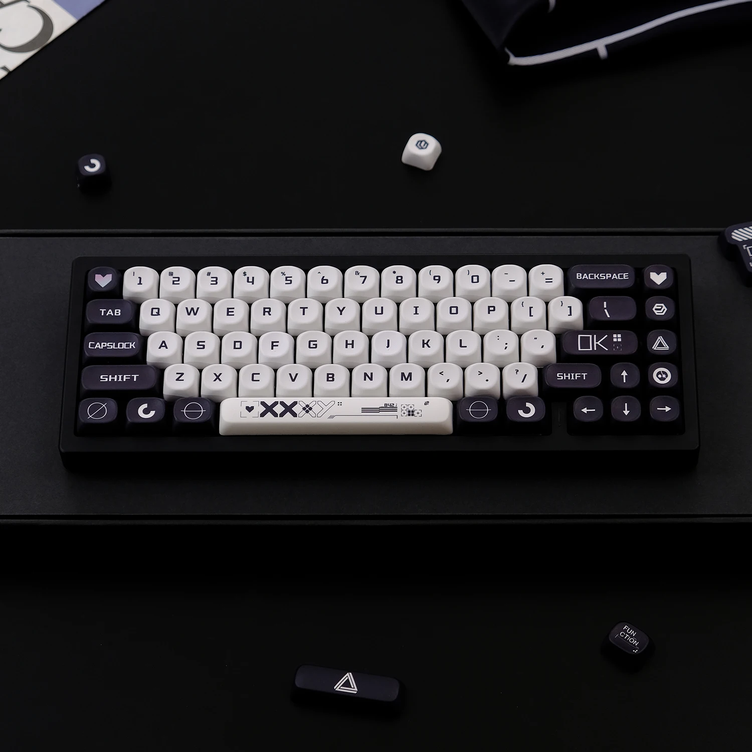 KBDiy-Print-Stream-Keycap-KOA-Profile-PBT-CS-GO-Keycaps-Black-White-140 ...
