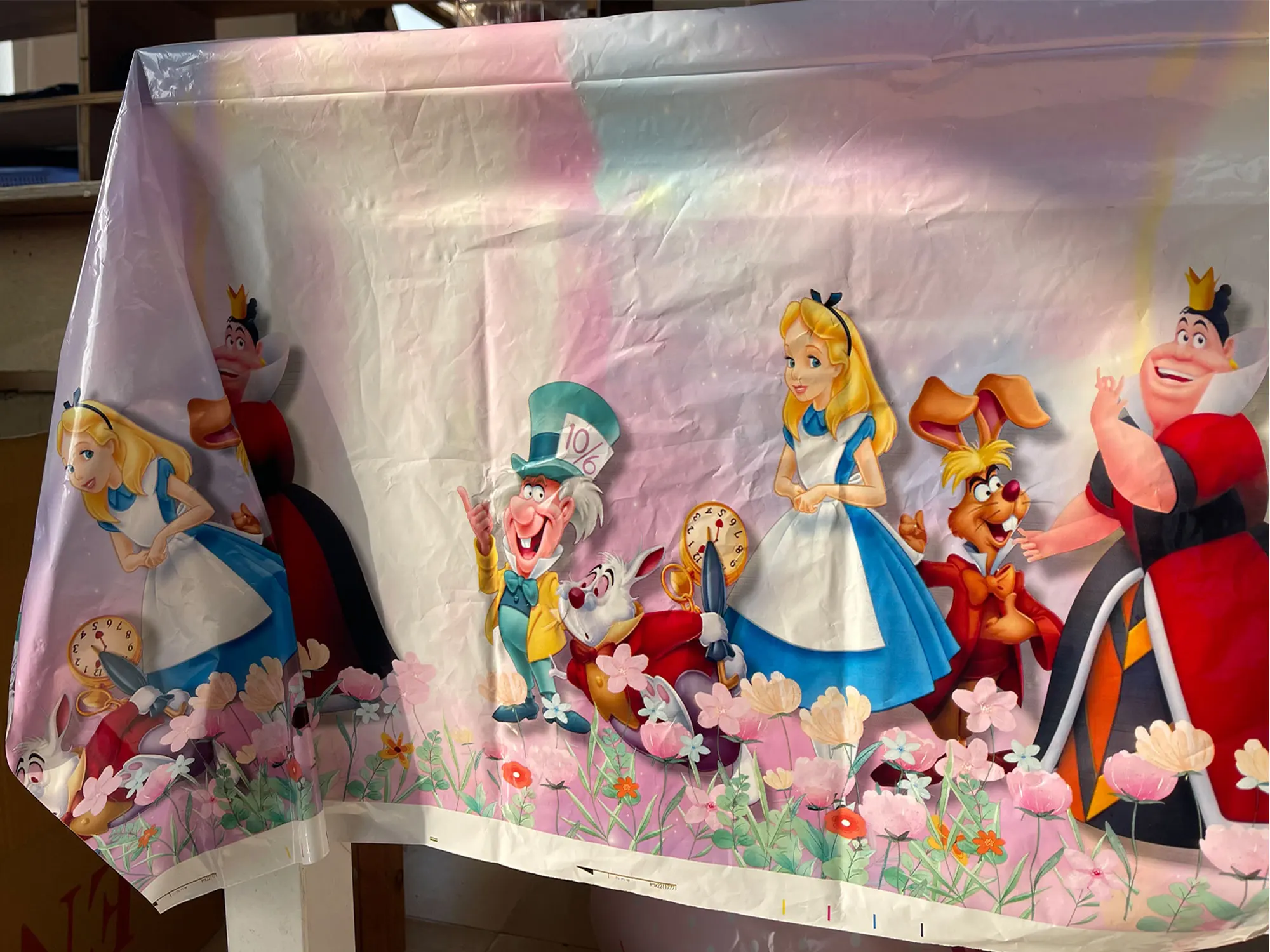 Alice-in-Wonderland-Party-Supplies-Table-Cover-Disposable-Tablecloth ...