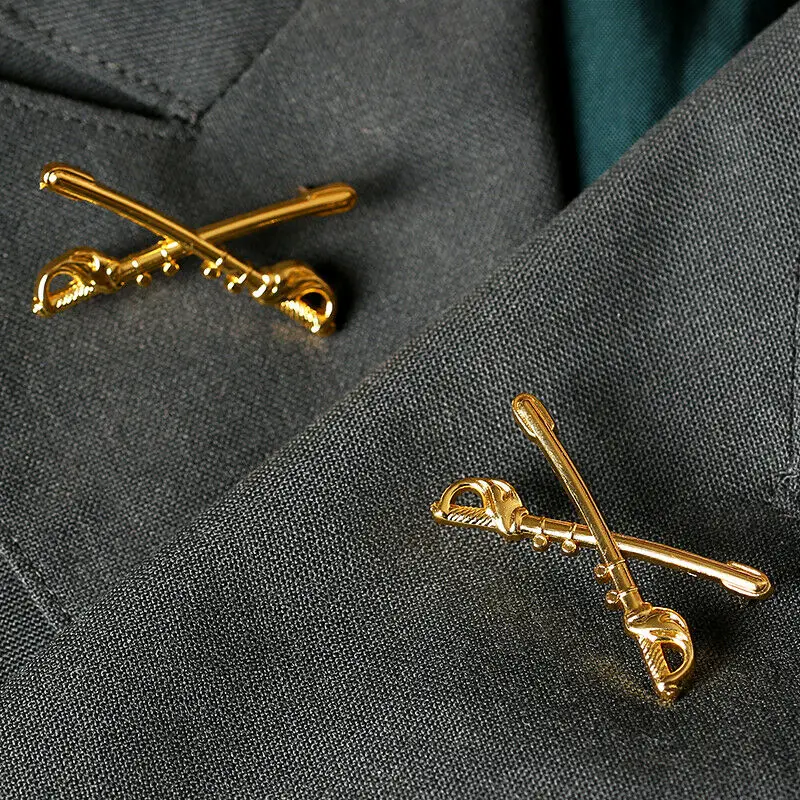 tomwang2012-TWO-WW2-US-ARMY-CAVALRY-SWORDS-METAL-BADGES-PIN-CLASSIC ...