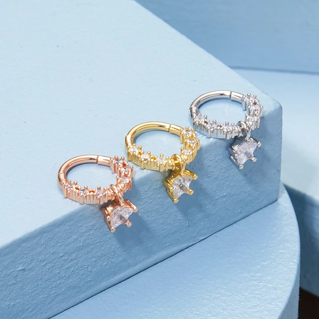 Nick Jonas Septum Piercing