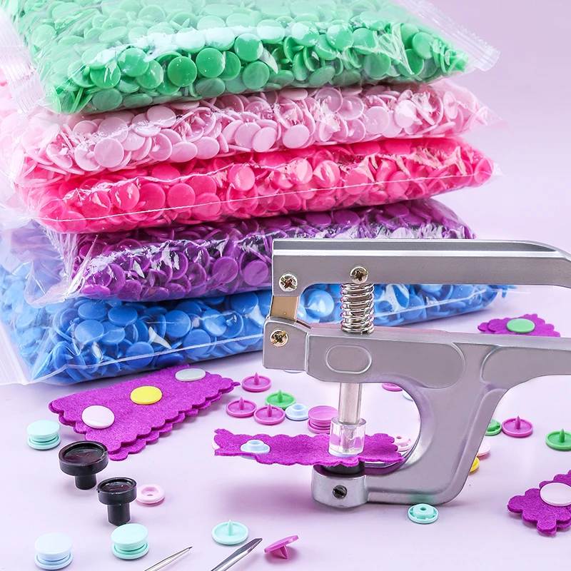 Plastic Fastener For Clothing