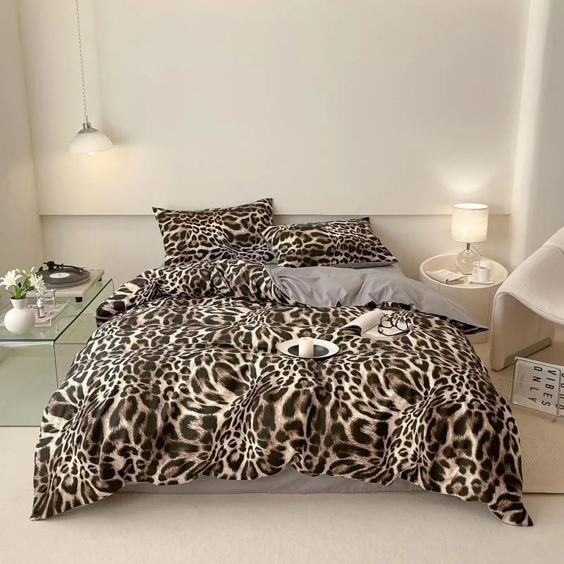 Queen-King-Family-size-100-Cotton-Black-and-White-Leopard-Duvet-Cover ...