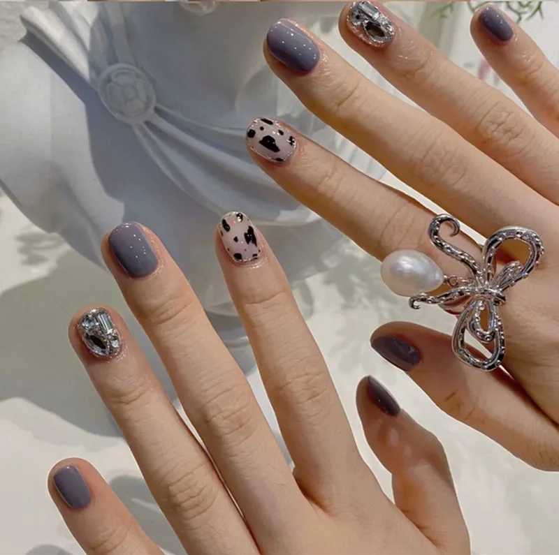 Leopard Nails Designs With Diamonds