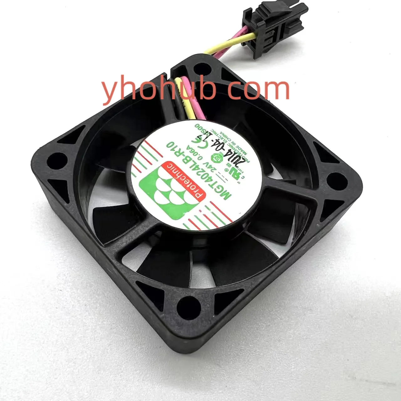 Magic MGT4024LB-R10 DC 24V 0.06A 3-Wire Server Cooling Fan