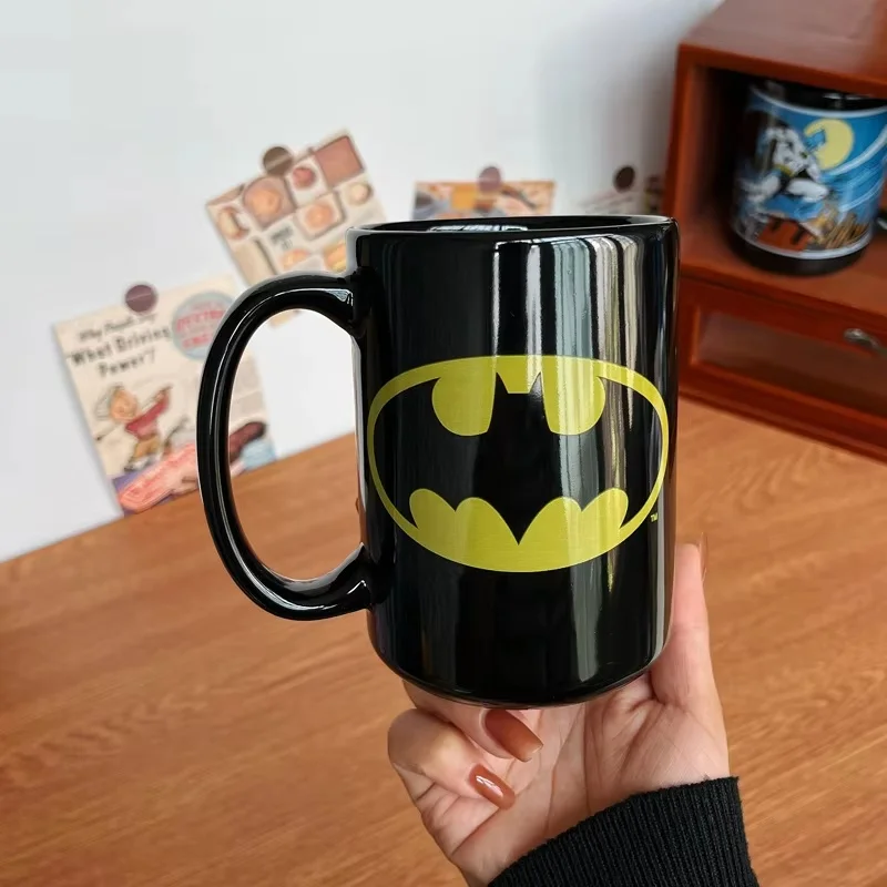 Exploring the Batman Note: A Must-Have for DC Fans and Collectors