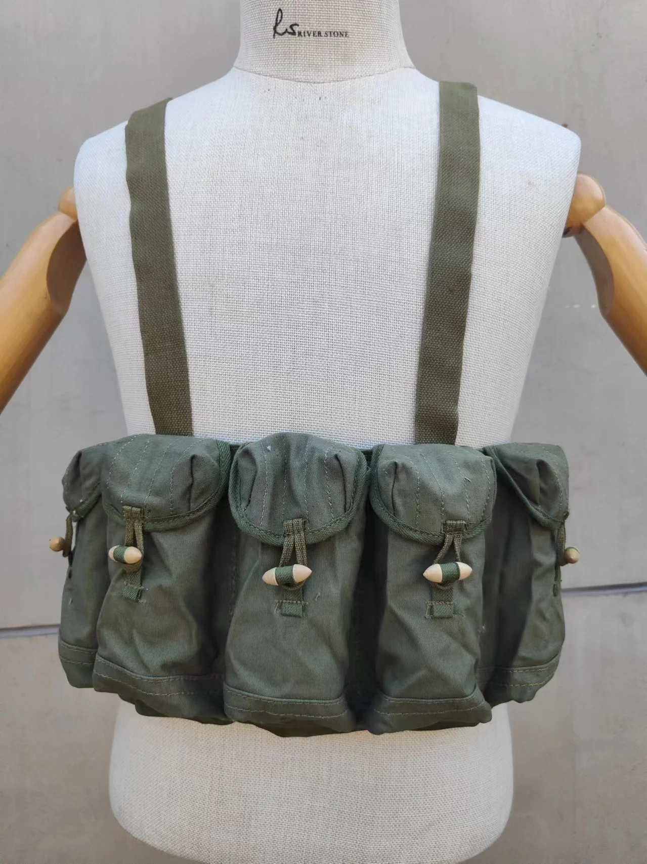 ORIGINAL-Surplus-Vietnam-War-Chinese-PLA-ARMY-Type-63-Auto-Chest-Rig ...