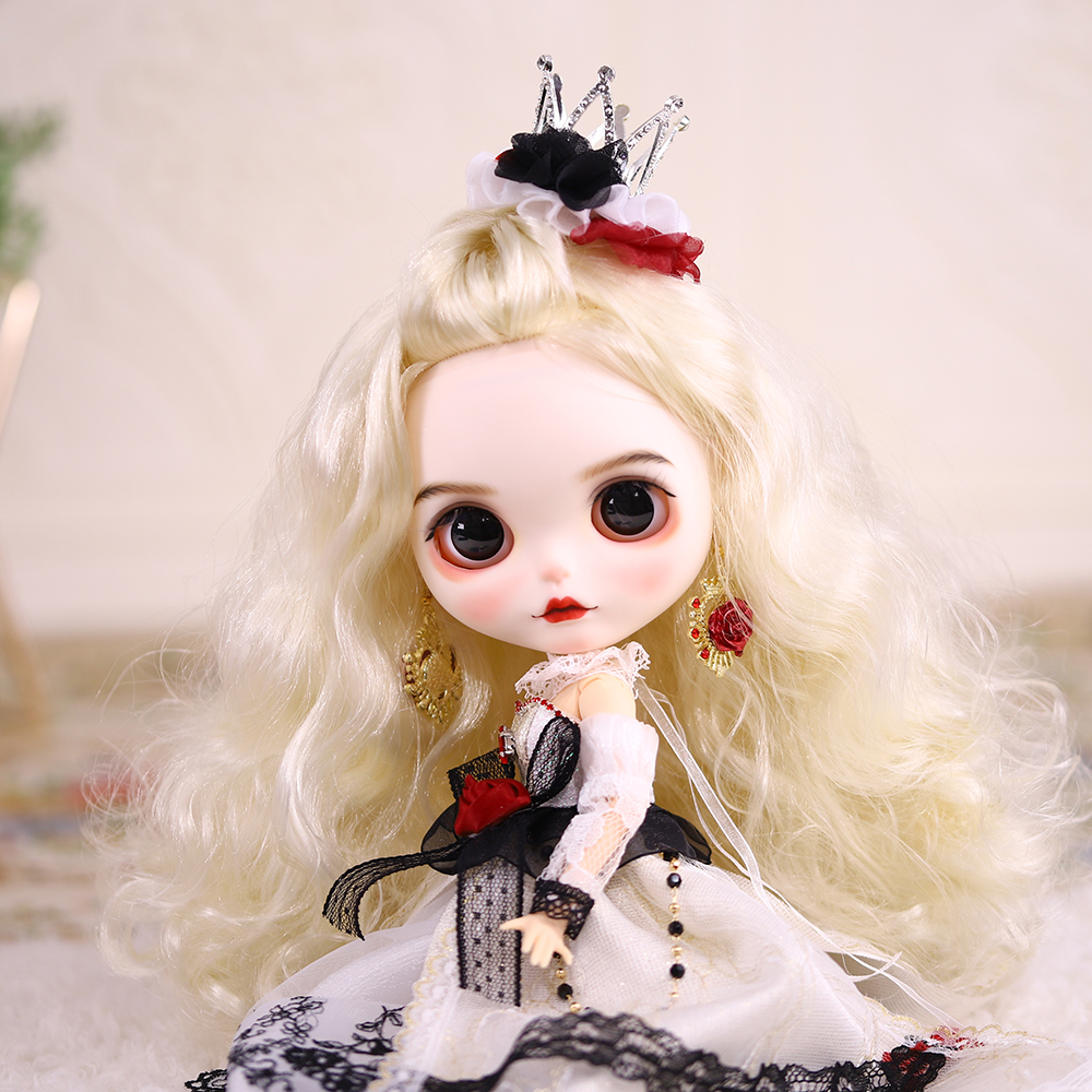 Queen Snow White Dress with Crown & Earrings | This Is Blythe Official ...