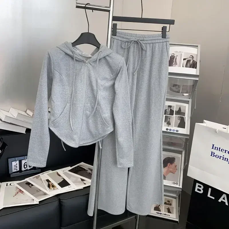 Conjunto-de-dos-piezas-con-capucha-y-pantalones-de-campana-su-ter ...