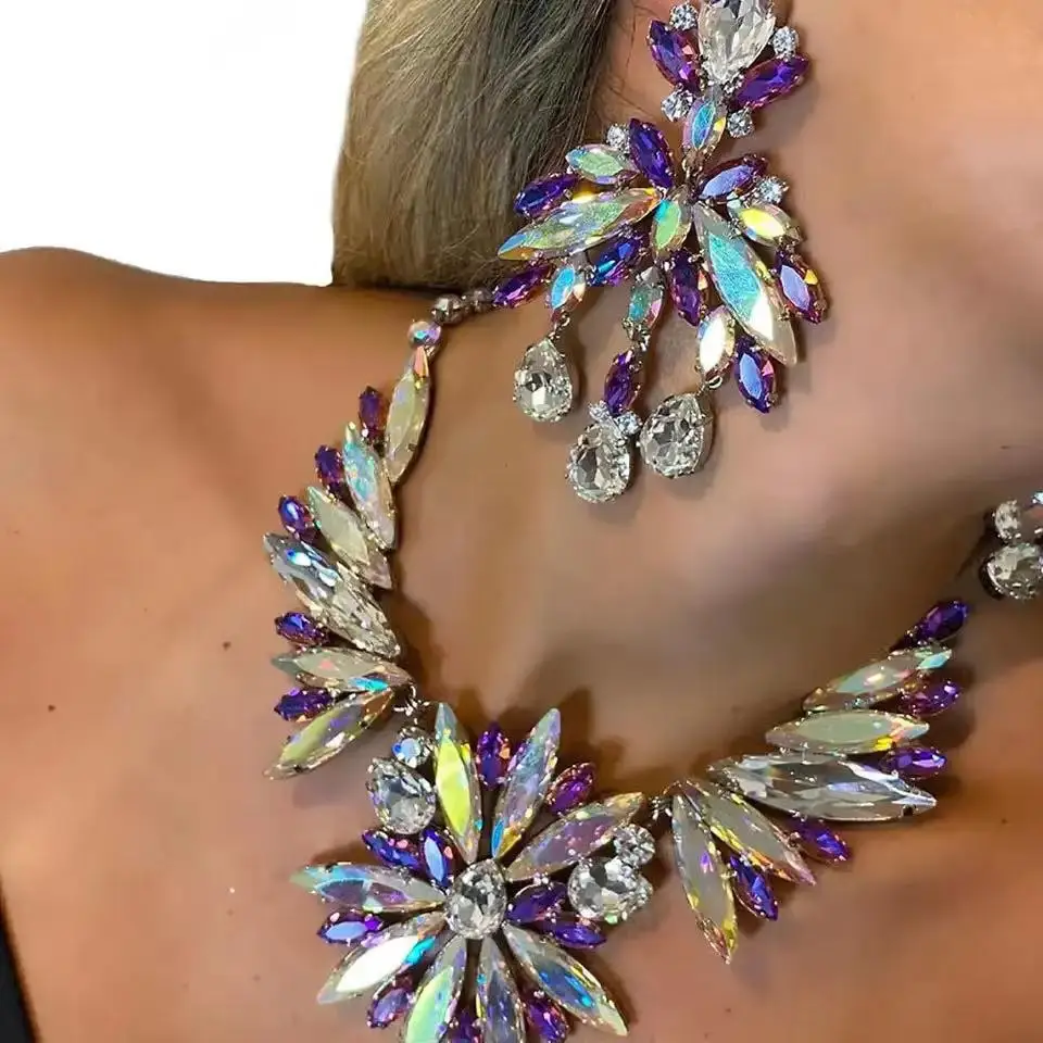Colorful costume jewelry store
