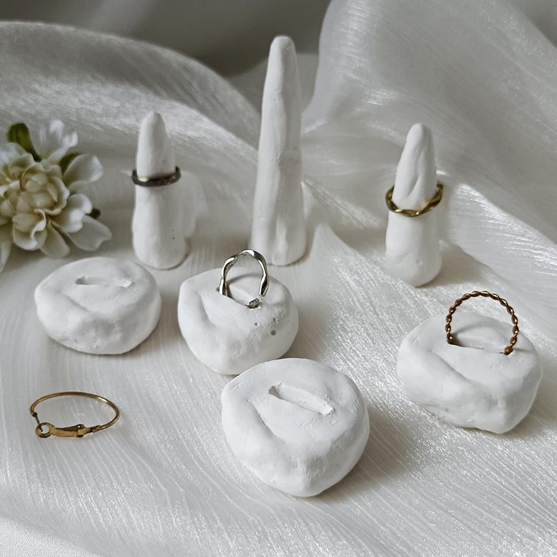 Creative-hand-made-gypsum-ring-holder-display-jewelry-art-display ...