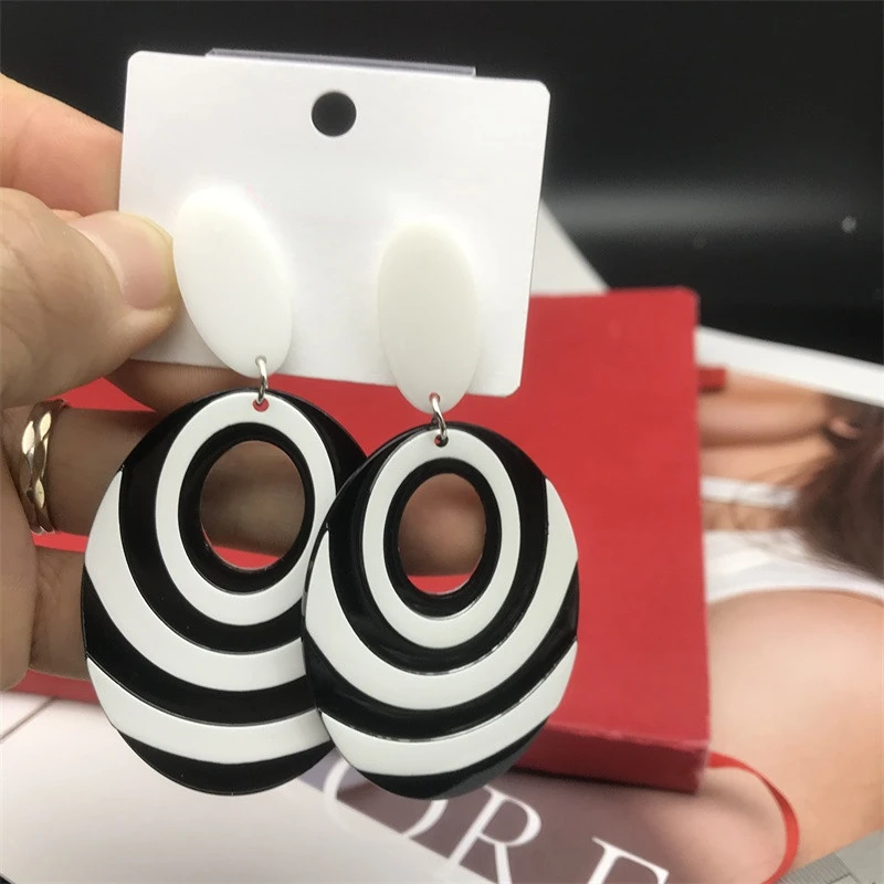 Summer Beach Hyperbole Black White Stripes Oval Round Earrings for ...
