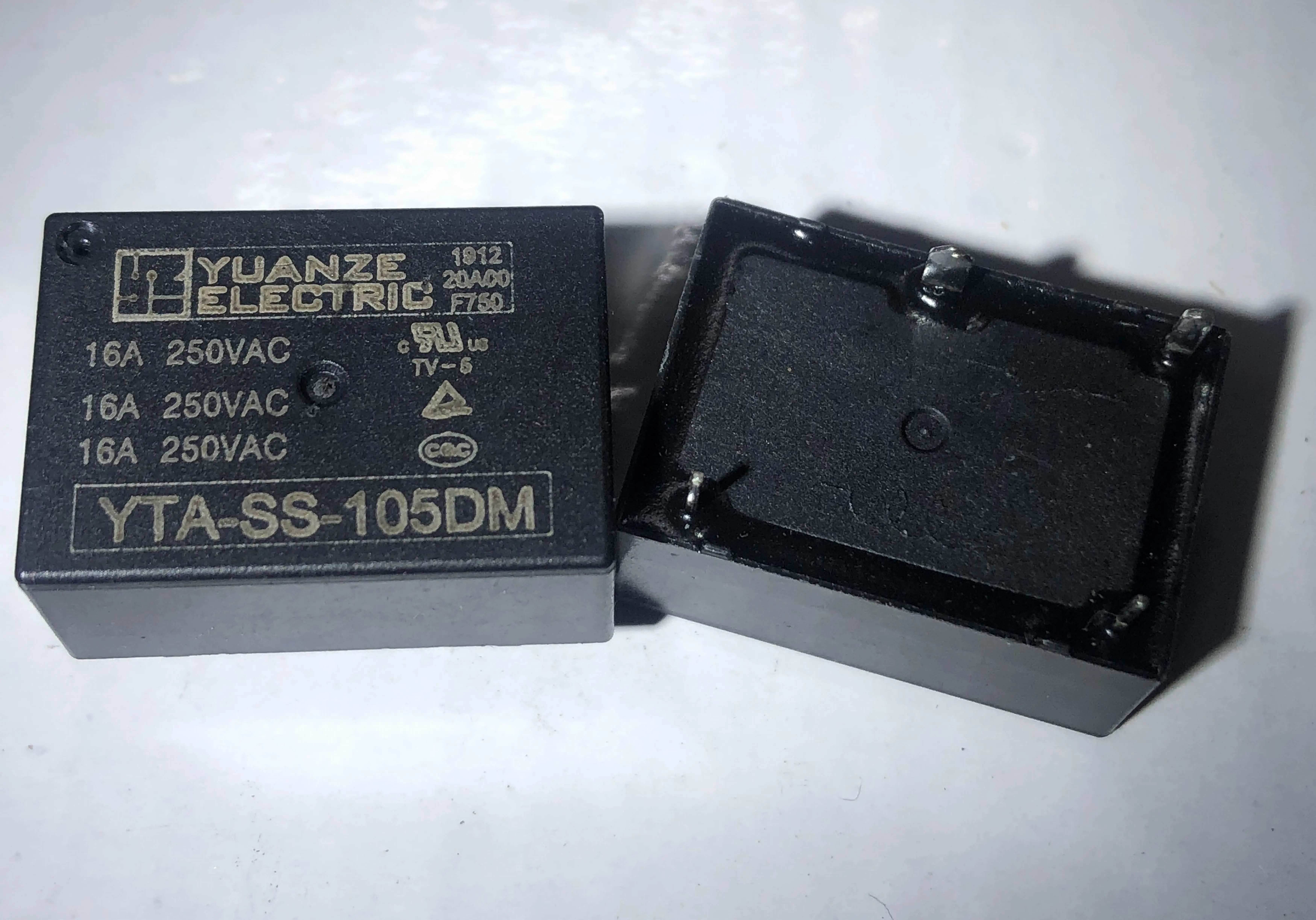 New YTA-SS-105DM ; YTA-SS-112DM ; YTA-SS-124DM ; (7520-1A-16A) Relay 4pins