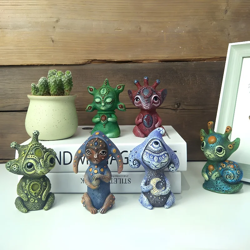 Home-Decor-Three-Eyes-Alien-Magic-Alien-Resin-Ornaments-Decoration ...
