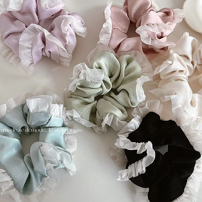 White-Yarn-Pleated-Edge-French-Vintage-Velvet-Large-Intestine-Ring ...