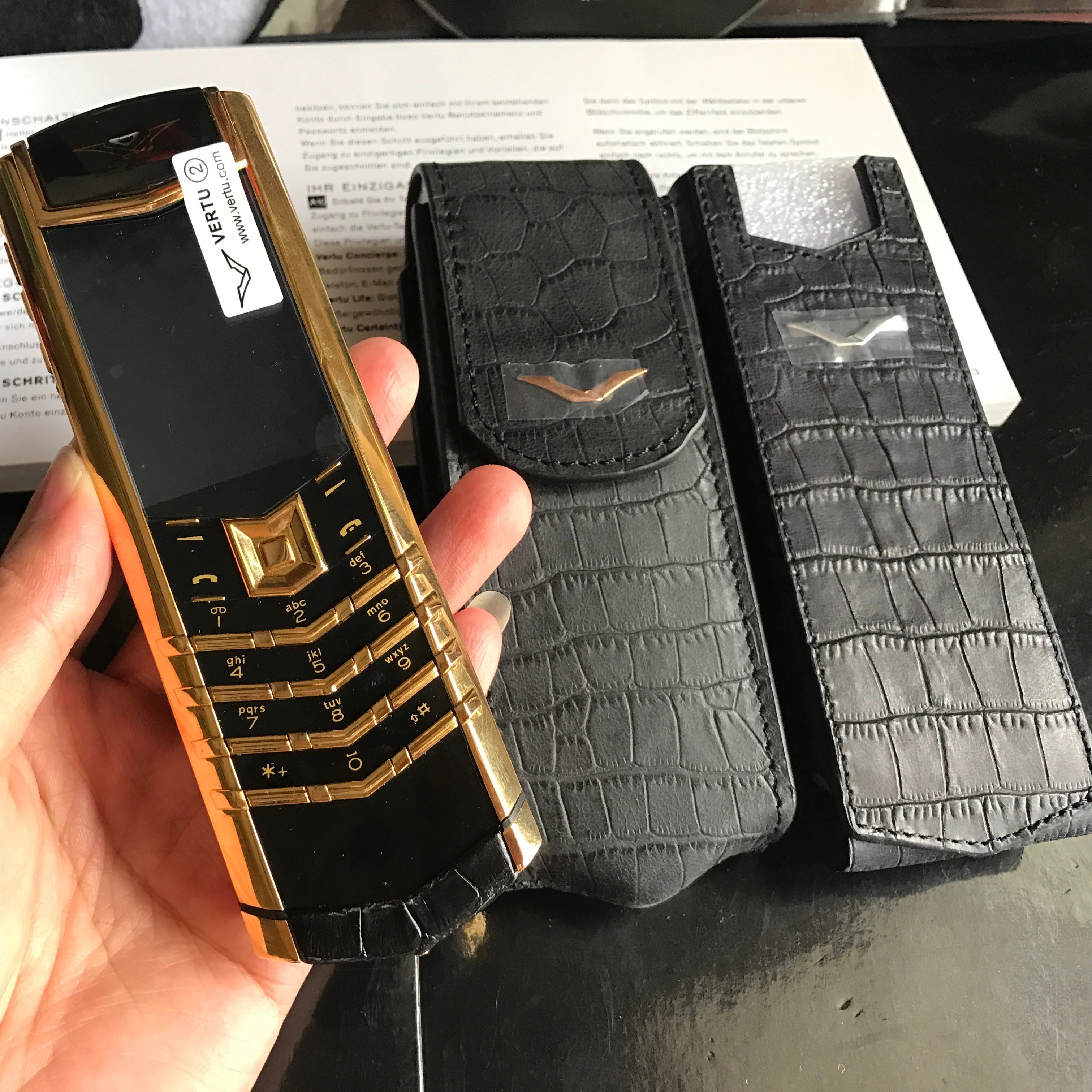 Luxury Metal Body Mobile Phone | Vertu Signature Mobile Phone | Phone ...
