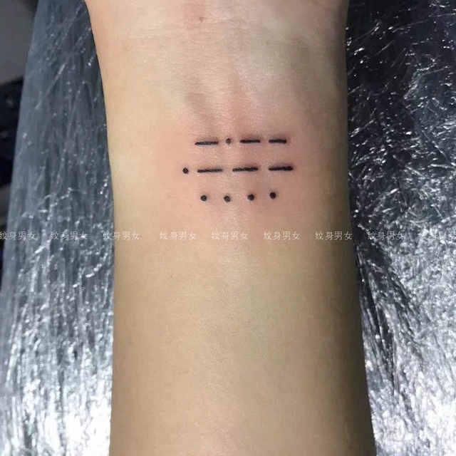 Tatouage En Code Morse
