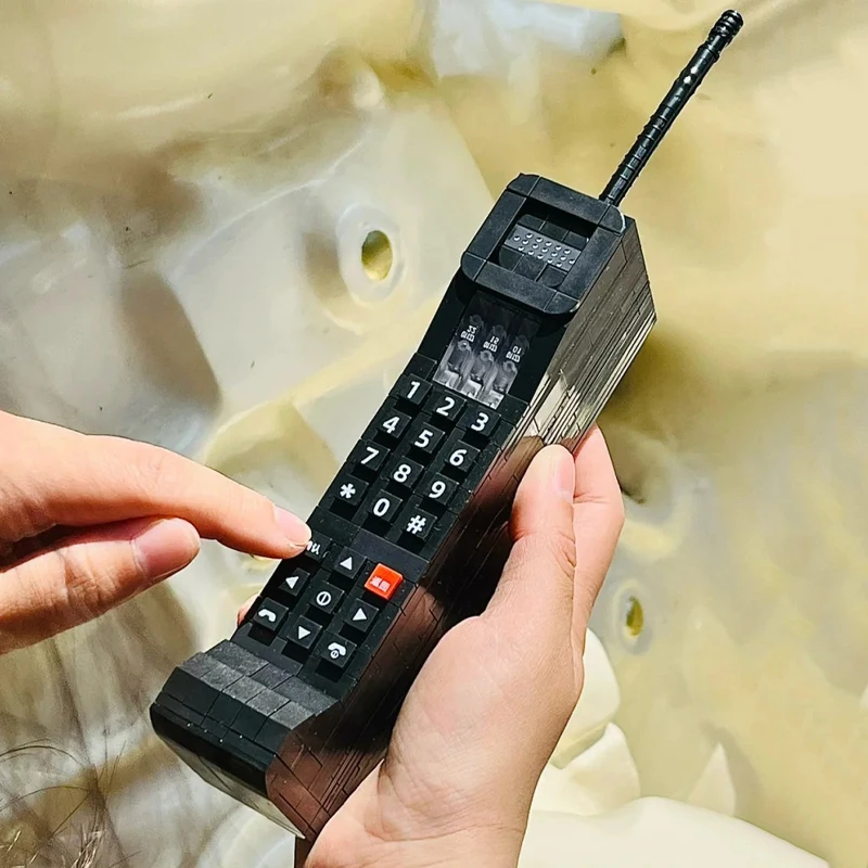 Early Cell Phone Models