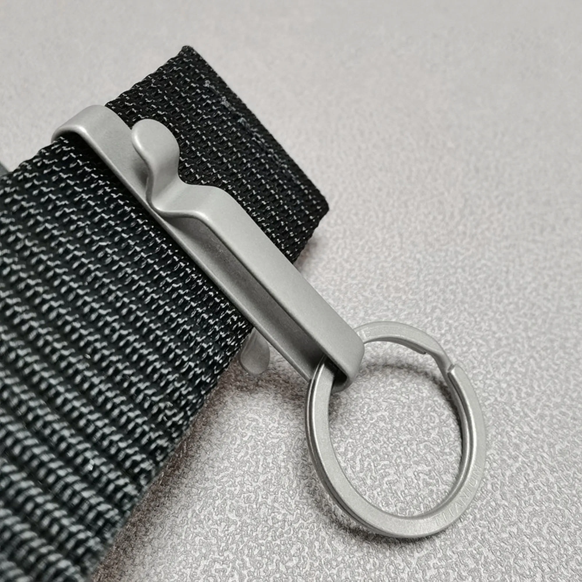 Titanium-Belt-Loop-Keychain-Clip-Double-Side-Quick-Release-Key-Holder ...