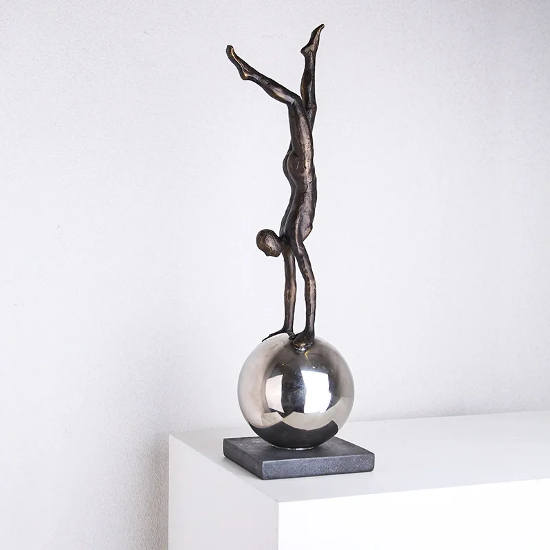 Modern-Sports-Support-Ball-Character-Image-Home-Decoration-Silver-Ball ...