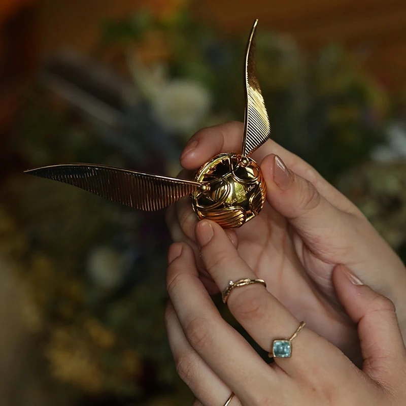 Golden snitch ring box set（with ring） | Dagiba Jewelry