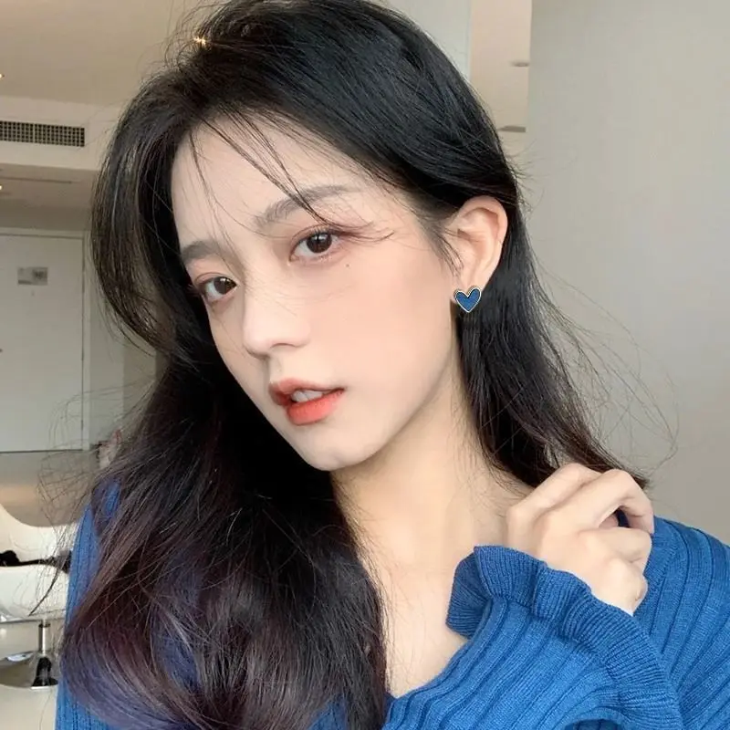 Daisy Grande's Instagram, Twitter & Facebook on IDCrawl