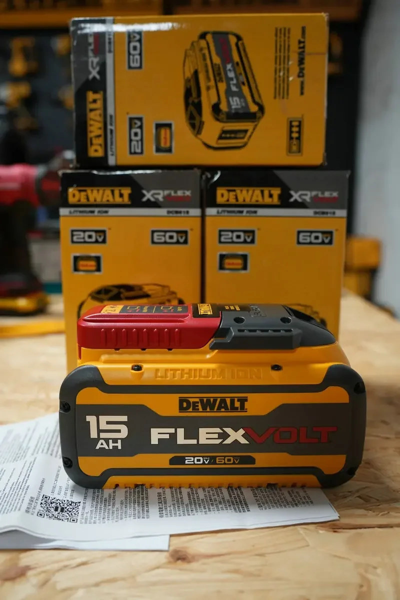 DEWALT-DCB615-20V-60V-15Ah-15-0AH.jpg