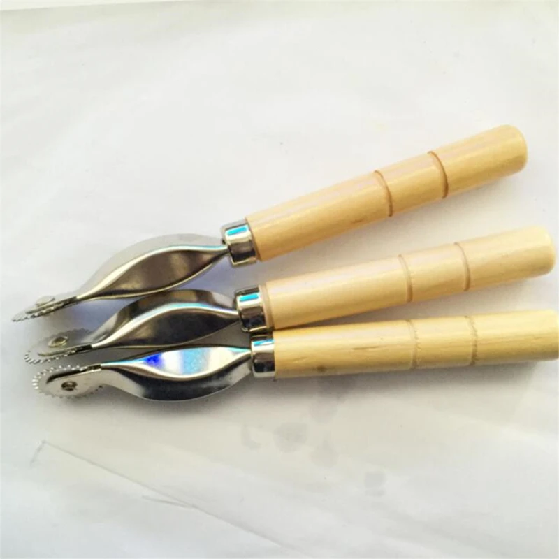 Sewing-Tool-Kit-With-Wood-Handle-Practical-Serrate-Edge-Pattern-Tracer ...