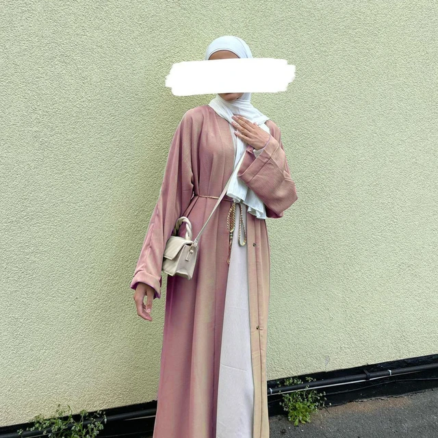 Qatari Women Clothing