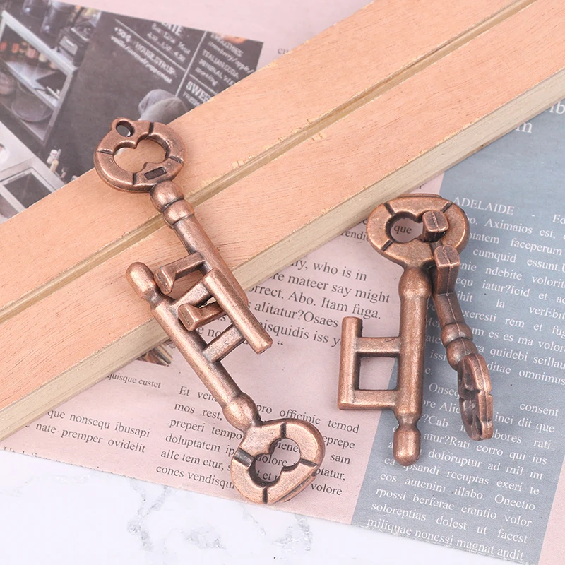 decompression-toys-brain-tester-key-lock-toy-development-alloy-key-ring