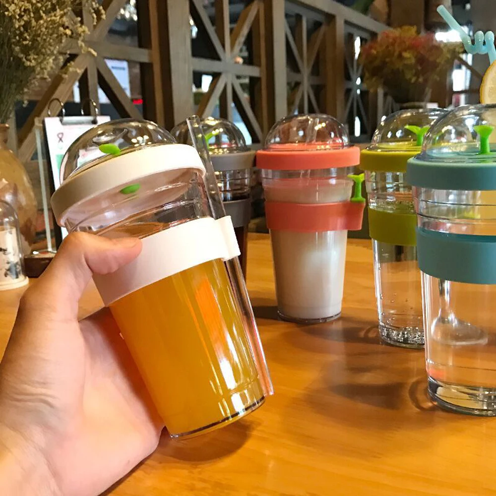 누출 방지 뚜껑이 있는 재사용 가능한 빨대 컵 플라스틱 컵 거품 차 커피 마시는 주스 컵 맑은 물 컵 휴대용 여행 텀블러
