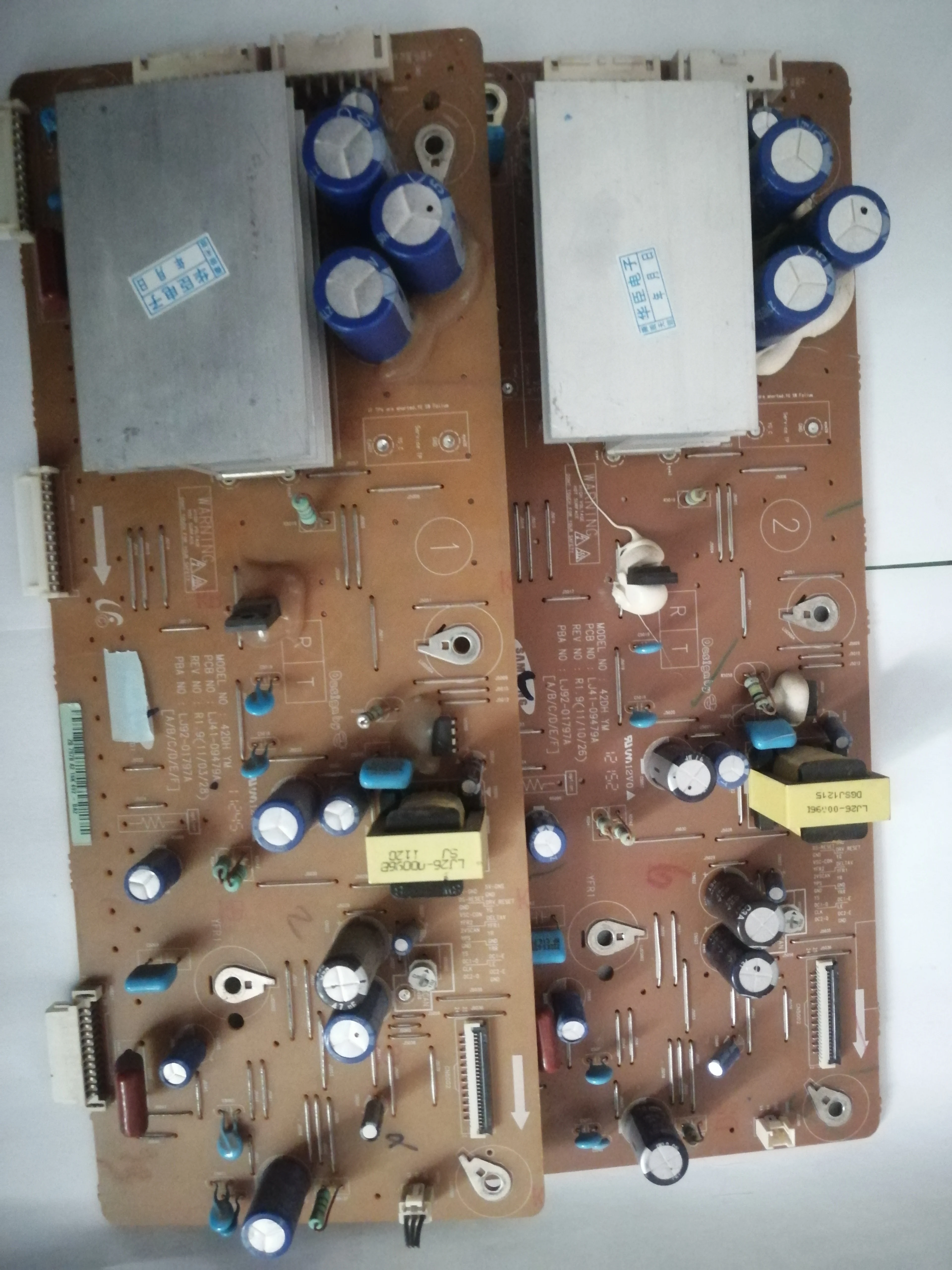 LJ92-01797A LJ41-09479A connect with power supply Y board LCD BoarD ...
