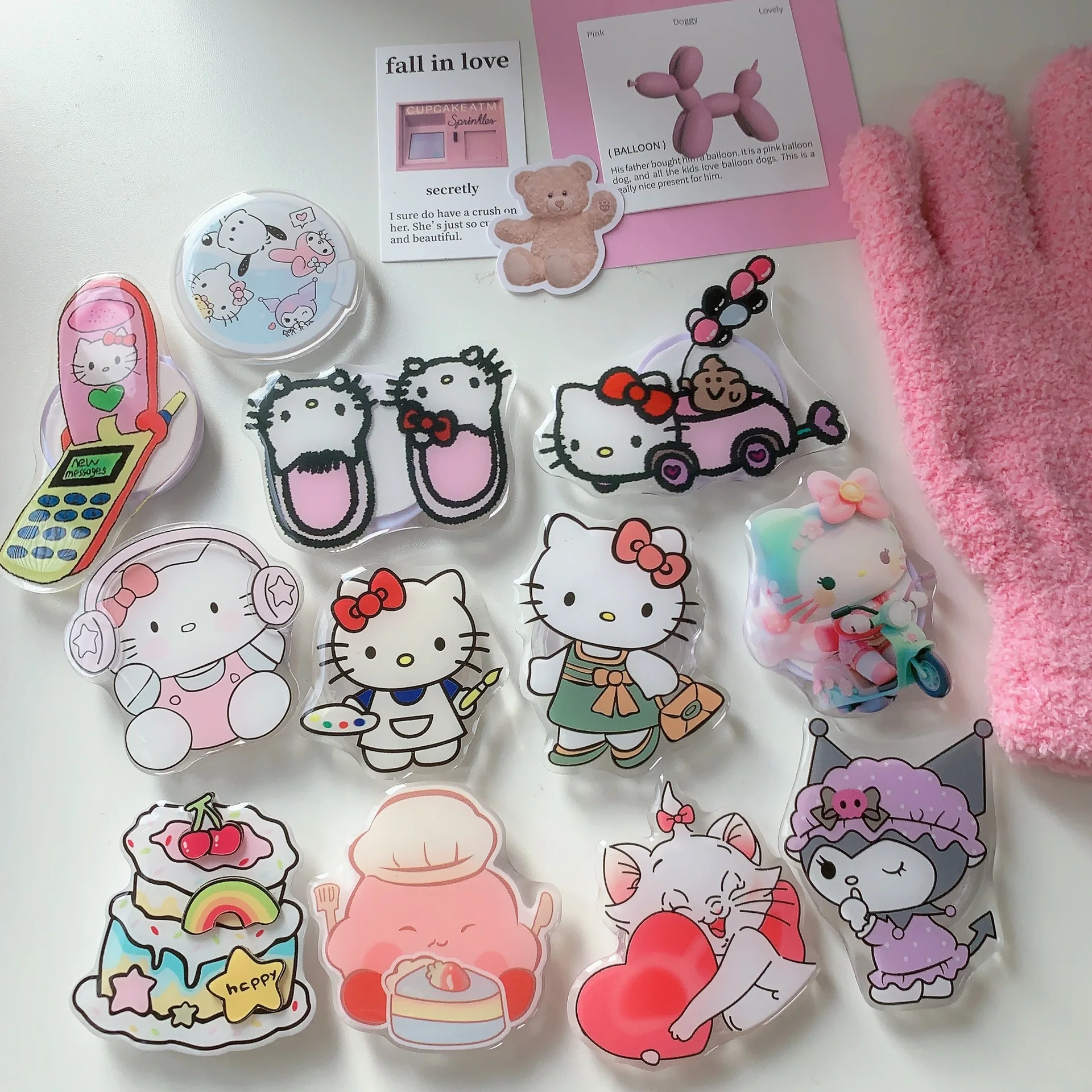 Hello-Kitty-Finger-Grip-Phone-Holder-Expanding-Stand-Grip-Pocket-Socket ...