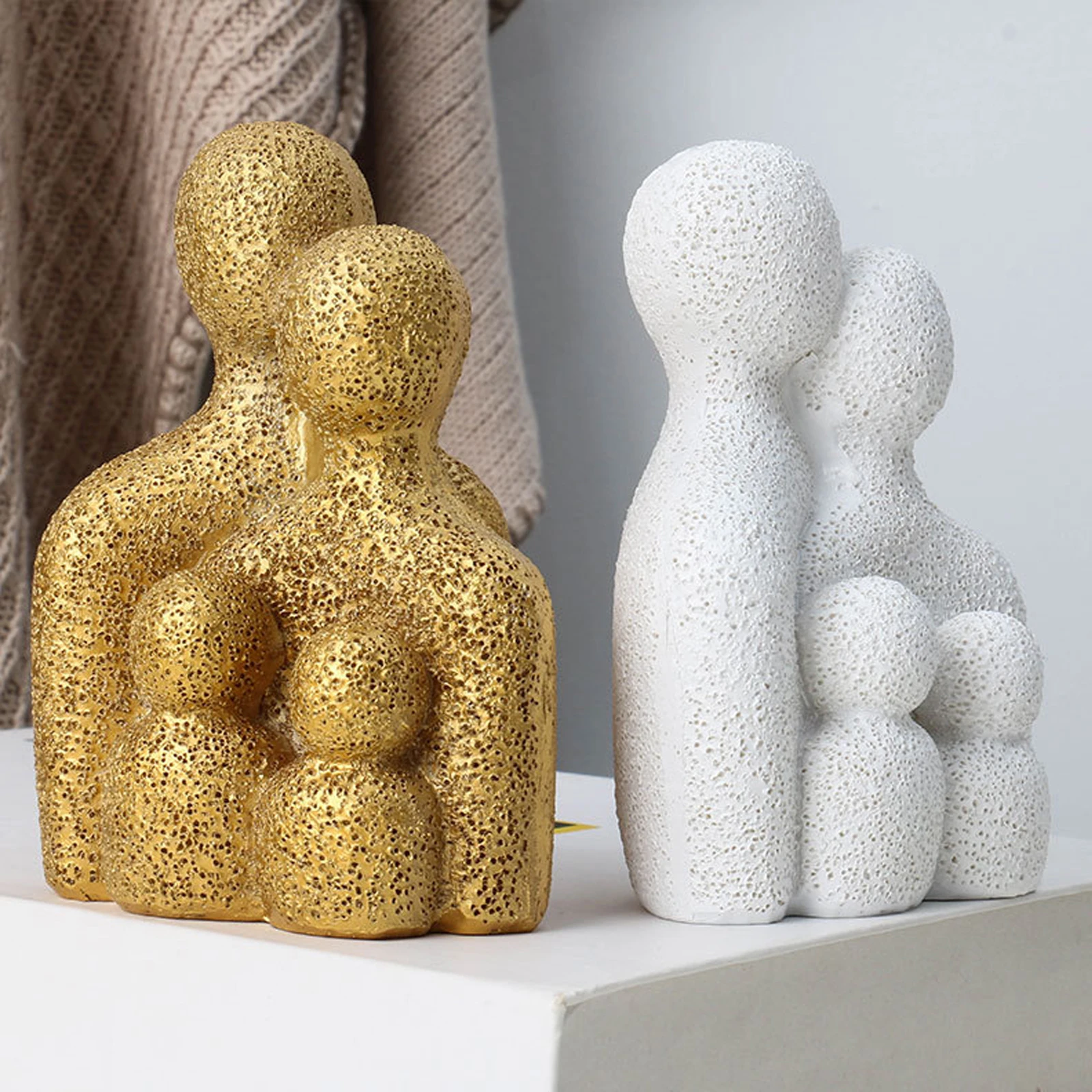 Family-of-4-Figurines-Decor-Parents-and-Kids-Statue-Resin-Family ...