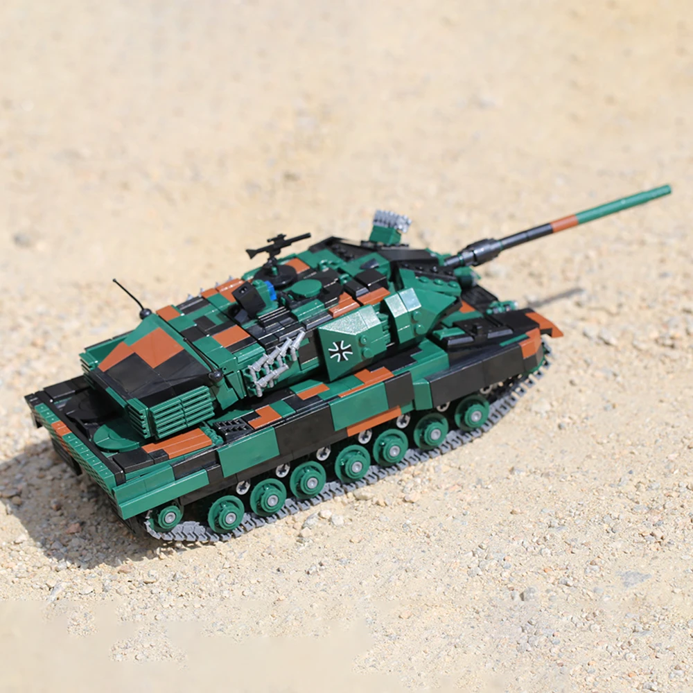 New 1:30 Scale WW2 Military Leopard 2A6 Main Battle Tank 1346PCS Modern ...