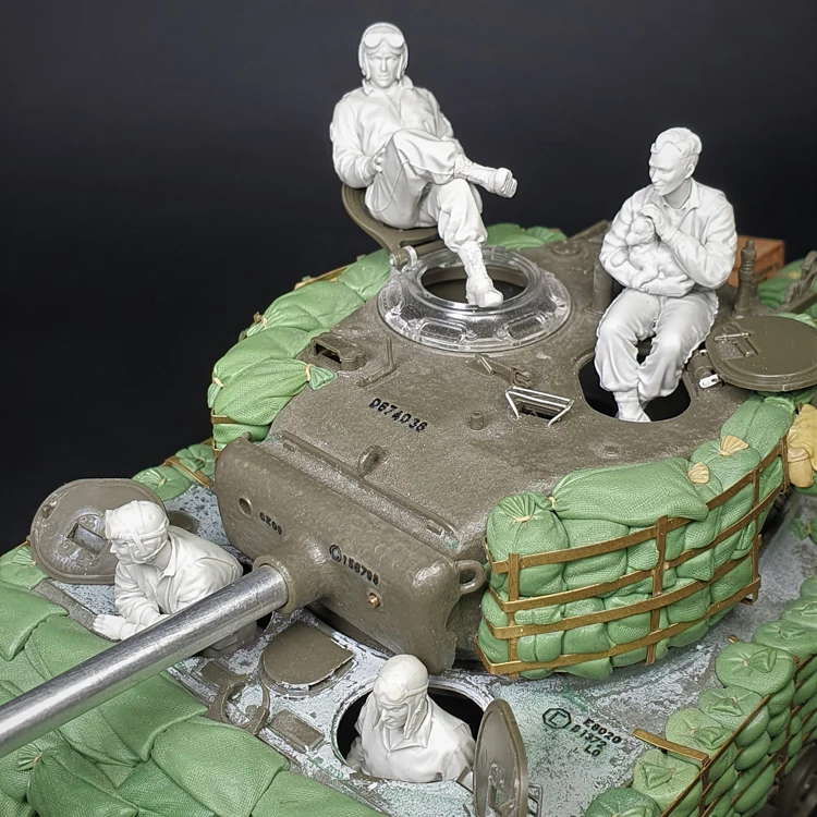 1-35-Die-cast-Resin-Figure-Model-Assembled-Set-Military-Rest-Tank-4 ...