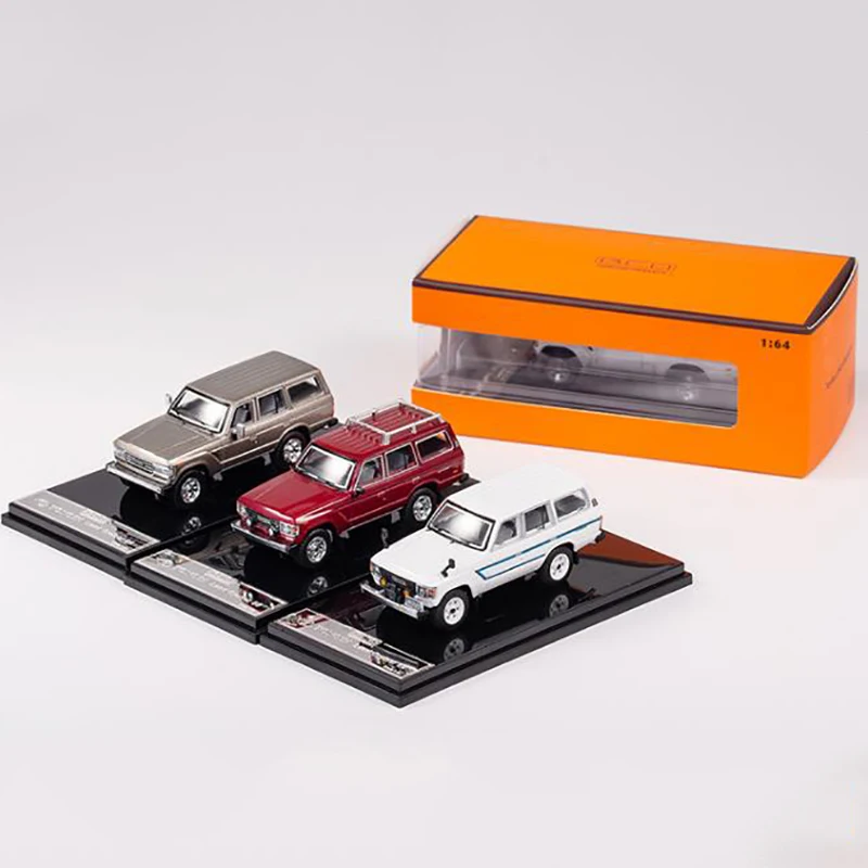 DCG 1:64 LandCruiser LC60 Simulation Alloy Car Model Collection Ornament