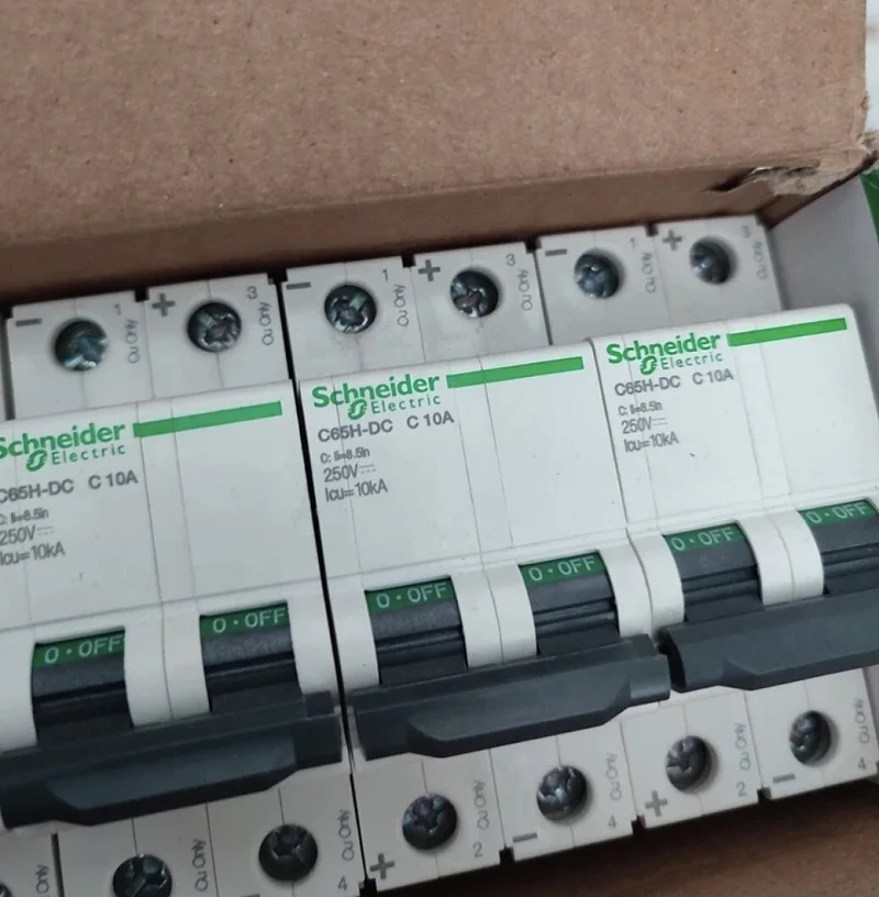 Schneider-electric-DC-Mini-Circuit-Breaker-Acti-9-C65H-DC-1p-2p-type-C ...