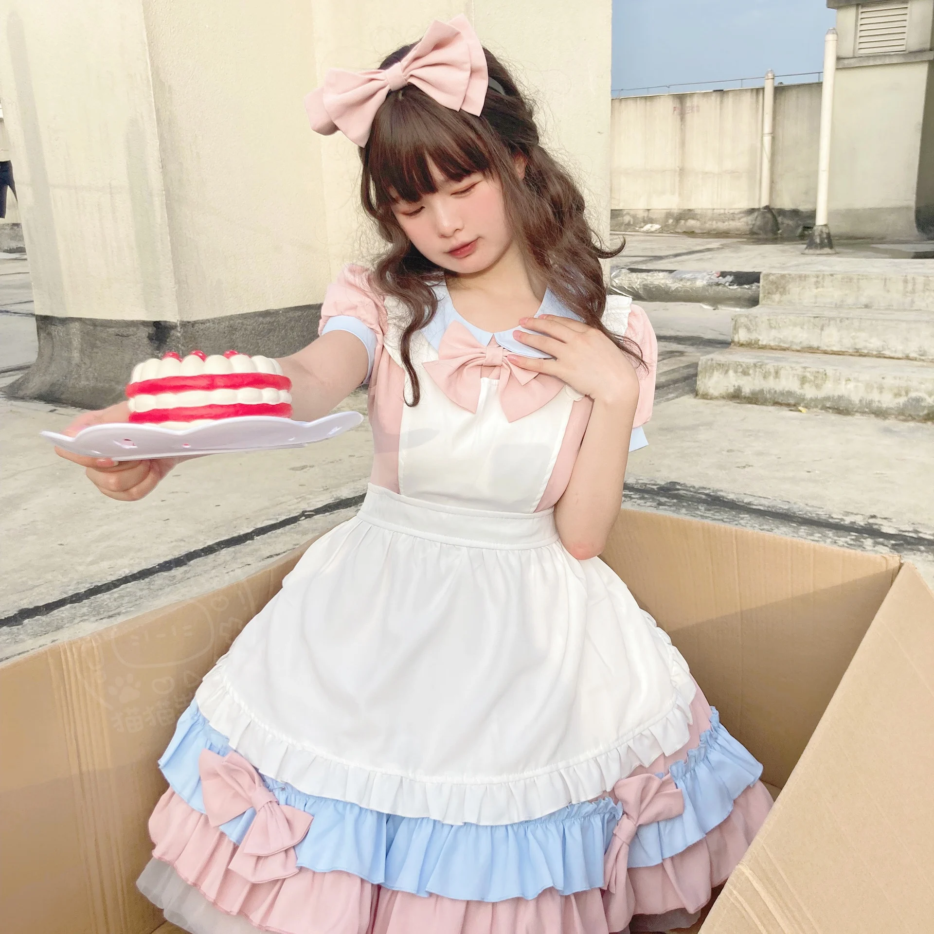 Blue Maid Cafe Outfits