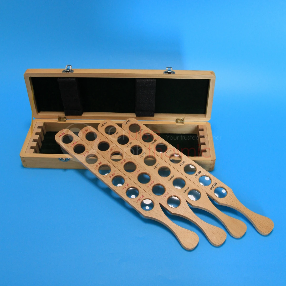 Wooden-Handle-Retinoscopy-Rack-Set-28-lens-4-Row-28-Diopters-with ...