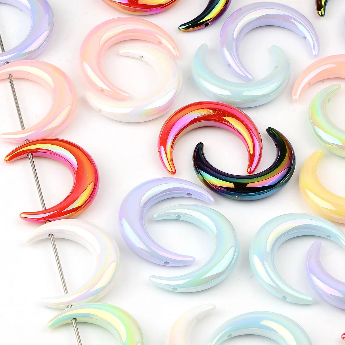 5pcs 3.5x4.5cm Random Color Mix Colorful Moon Shape Acrylic Beads For ...