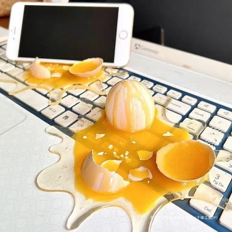 Broken Egg Phone Holder Funny Desk Sculpture Cute Sponge Holder Stress ...