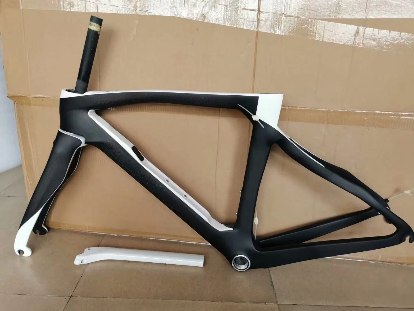 Ultralight-F12-Carbon-Fiber-Road-Bike-Disc-Rim-Brake-Frame-T1100-Carbon ...