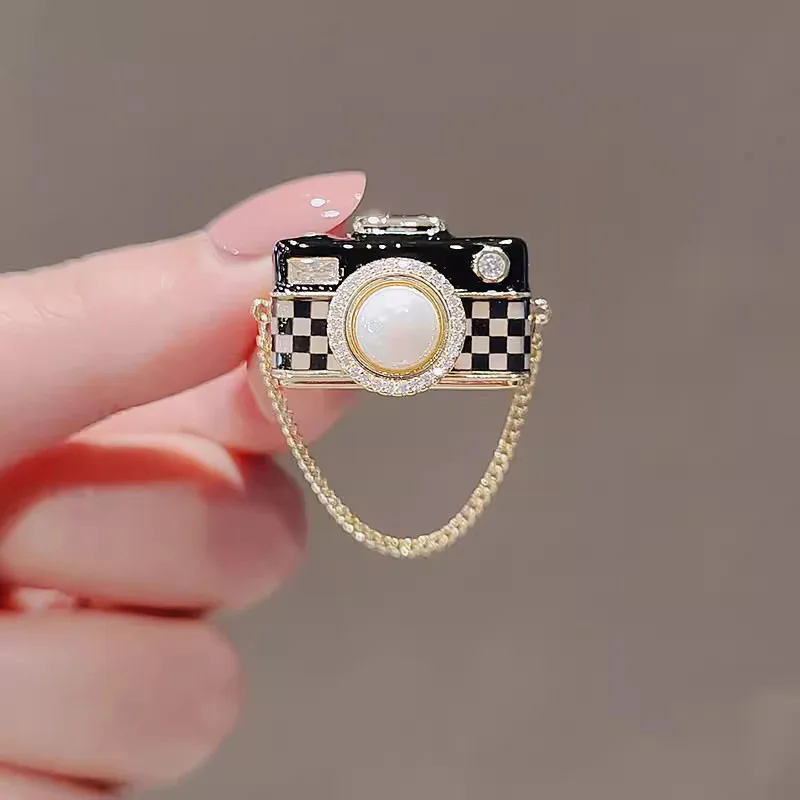 Elegant-Women-Men-Fashion-Pearl-Camera-Crsytal-Chains-Brooch-Exquisite ...