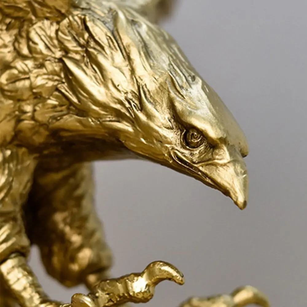 Family Ornaments Resin Golden Eagle Figurines Chinese Style Eagle Resin ...