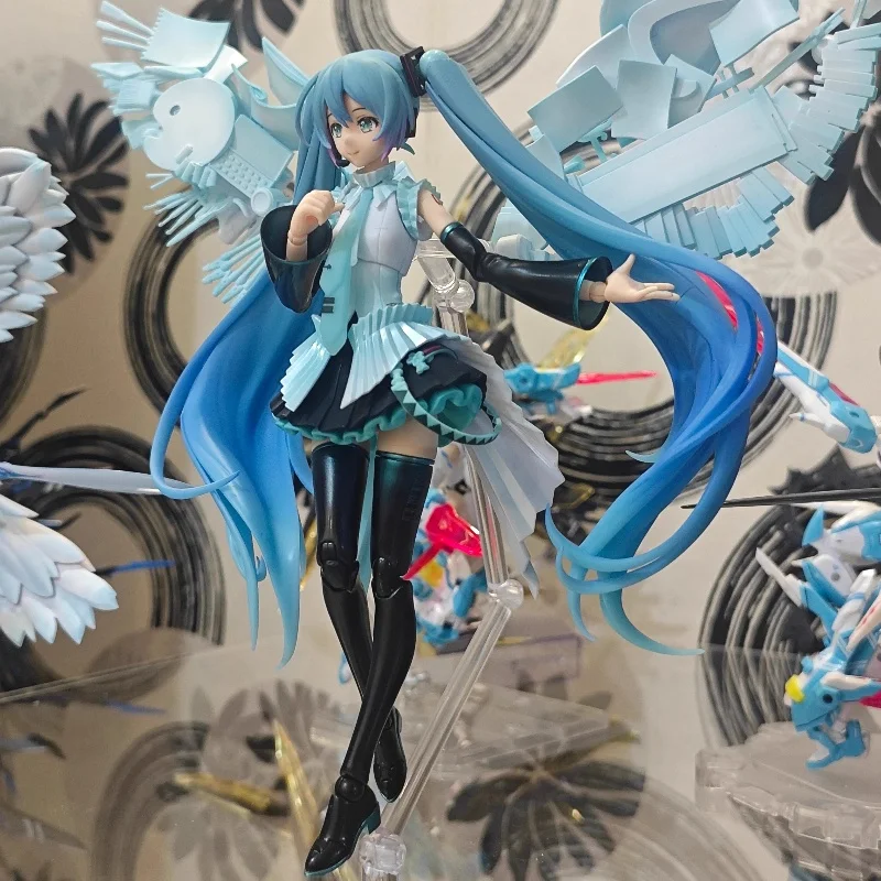 Kawaii-Miku-V-Family-Hatsune-Miku-Kirigami-16th-Anniversary-Miku-Model ...