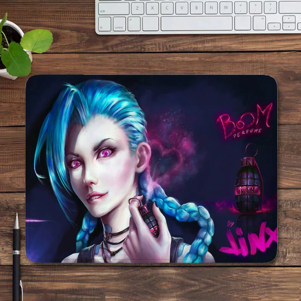 League-of-Legends-Jinx-Desk-Mat-pequeno-mouse-pad-Anime-Gaming-Pad-PC ...