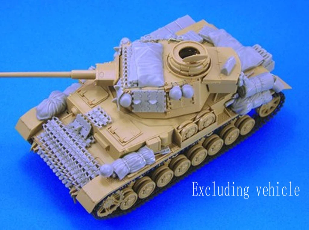 1-35-Resin-Model-Stowage-set-for-Panzer-IV-tank-Unpainted-Unassambled.jpg
