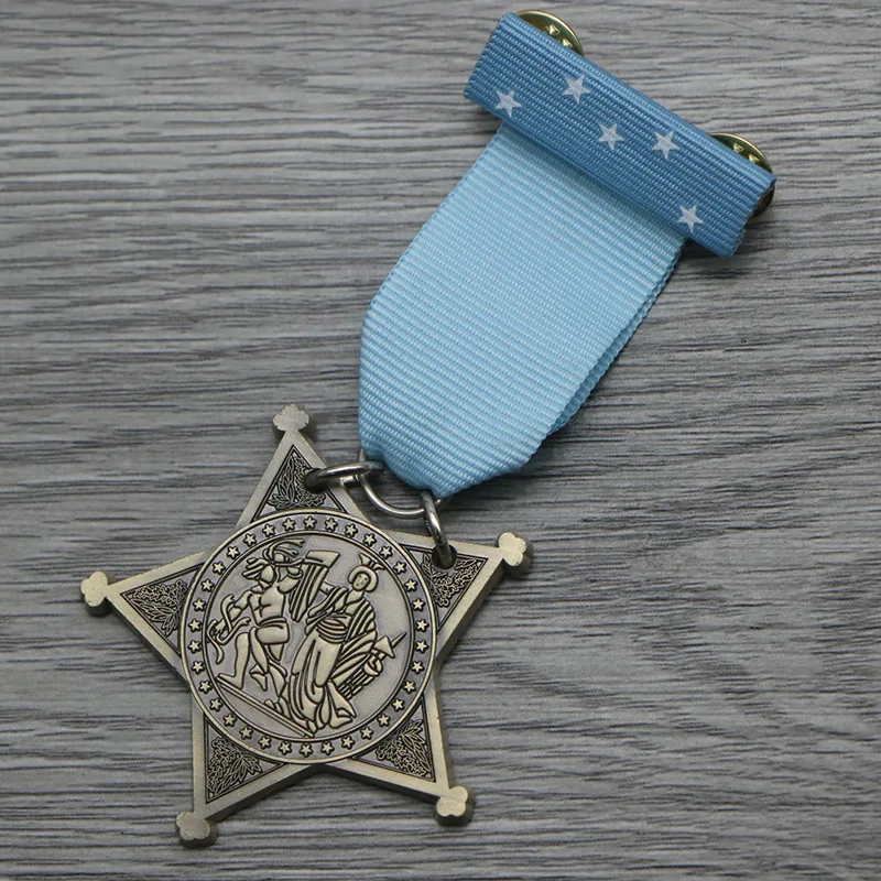 Wearing Brooch USA Medal for Military Merit Crafts Pin Brave Man Badges ...
