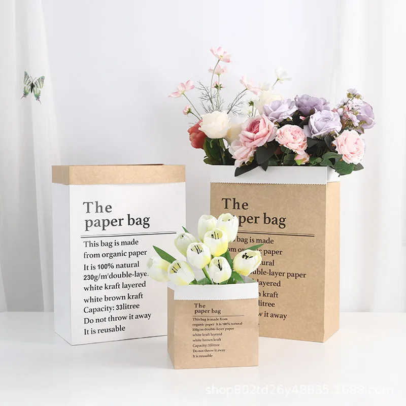Kraft-Paper-Bags-Are-Lightweight-And-Sturdy-Suitable-For-Carrying-Gifts ...